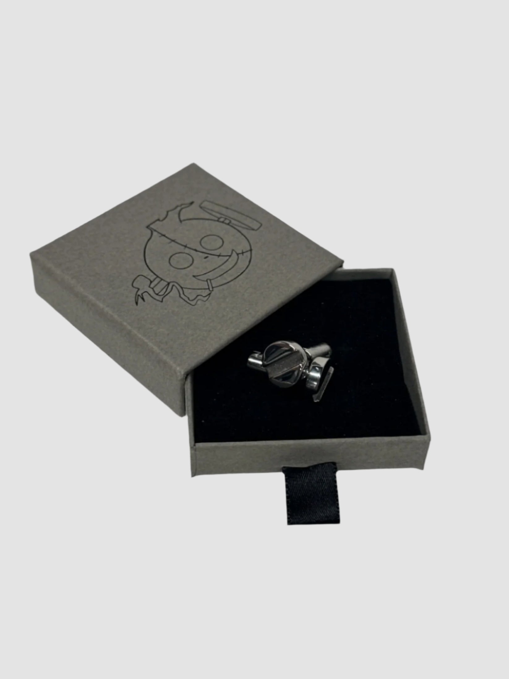 SCREW EARRINGS (no box) – Bydaiga